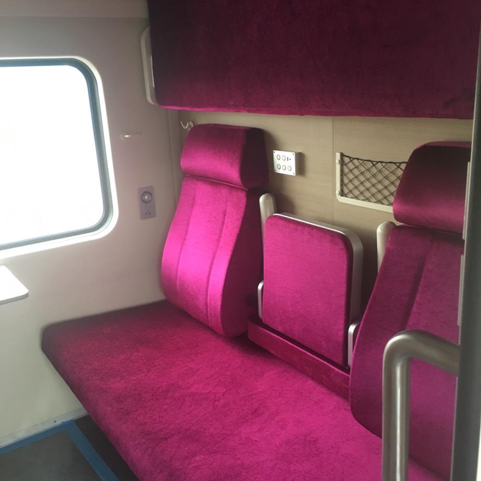 No more rusty rails: Officials reveal photos of new, shiny trains ...