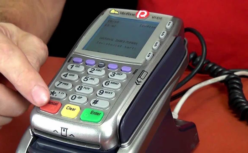 Why you should never let merchants double swipe your credit card | Coconuts