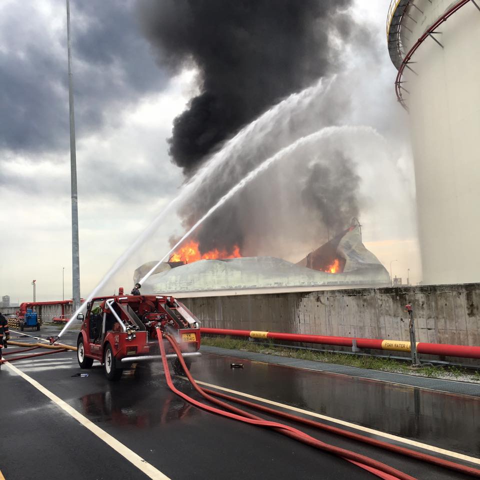In Photos: SCDF's 5-hour long oil tank fire battle in Jurong Island ...