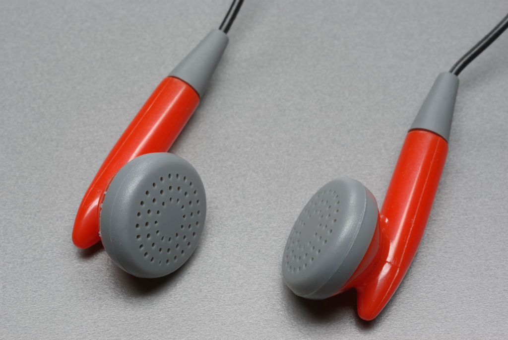 Spike in Singapore's digital music consumption | Coconuts