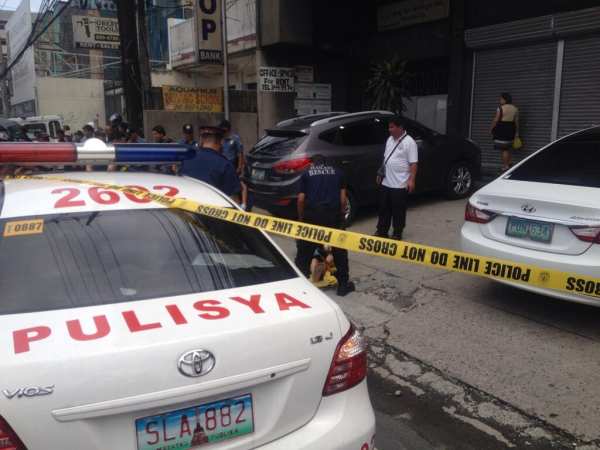 Man gets robbed on the way to bank | Coconuts