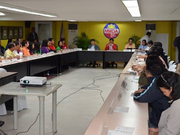 MMDA sends rescue team to Ilocos Norte | Coconuts