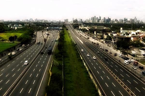 Motorcycle rider killed in SLEx hit-and-run incident | Coconuts