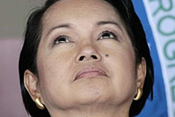 Gloria visits grandson's wake, now back at VMMC | Coconuts