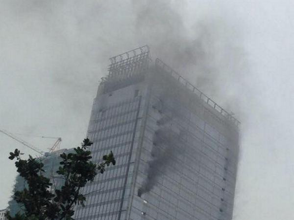 Fire at One World Place in BGC | Coconuts