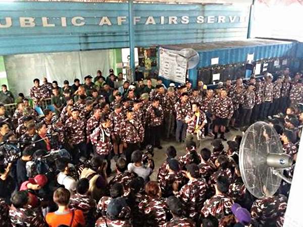 MMDA slammed for deploying rescue personnel in 'combat camouflage ...