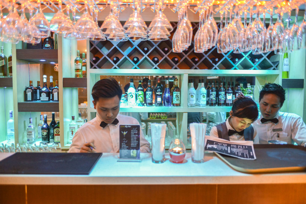 Yangon gets new sky bar near Kandawgyi Lake | Coconuts