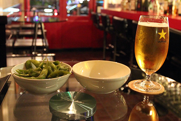 Get Japanese businessman-drunk at Sapporo’s new Thonglor bar | Coconuts