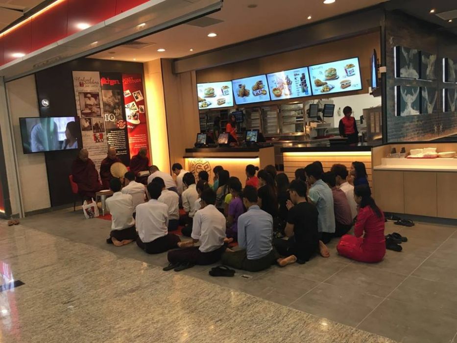 KFC opens at Yangon's new international airport terminal | Coconuts