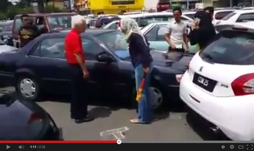 DiGi Telecommunications offers to pay for both cars' repairs in Kuantan ...