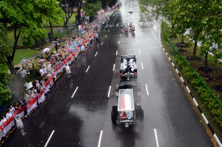 Minute of silence from Orchard Road to Changi Airport | Coconuts Minute of silence from Orchard Road to Changi Airport | Coconuts