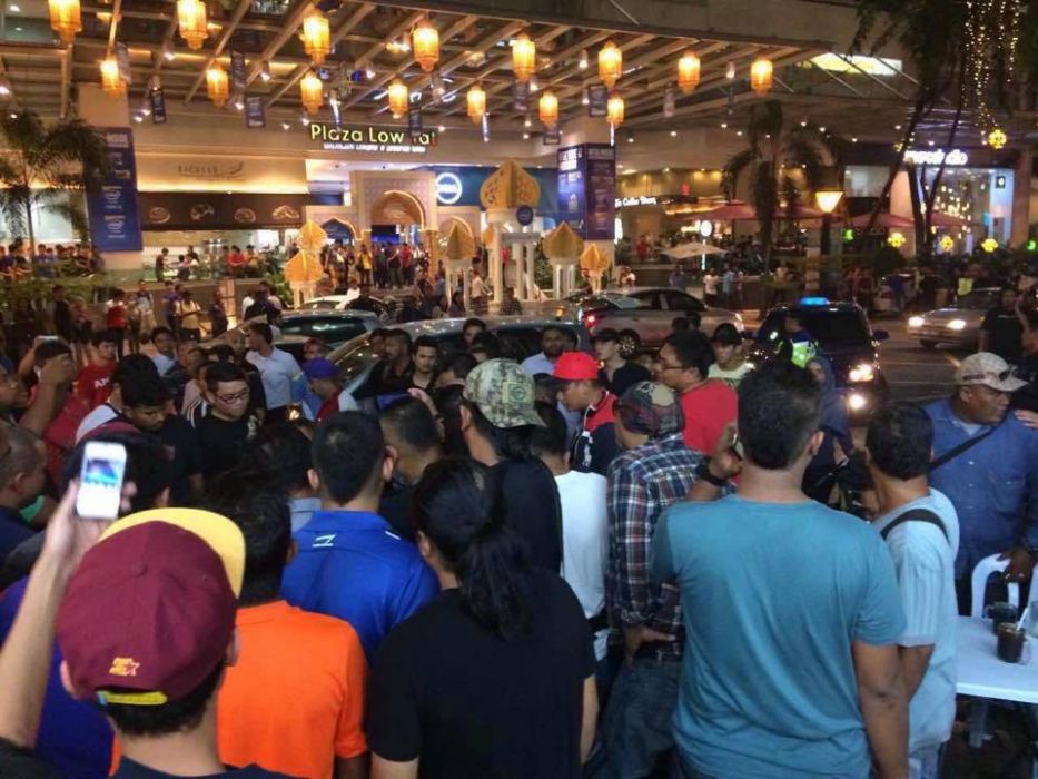 Malay-Muslim group Pekida denies involvement in Low Yat violence | Coconuts