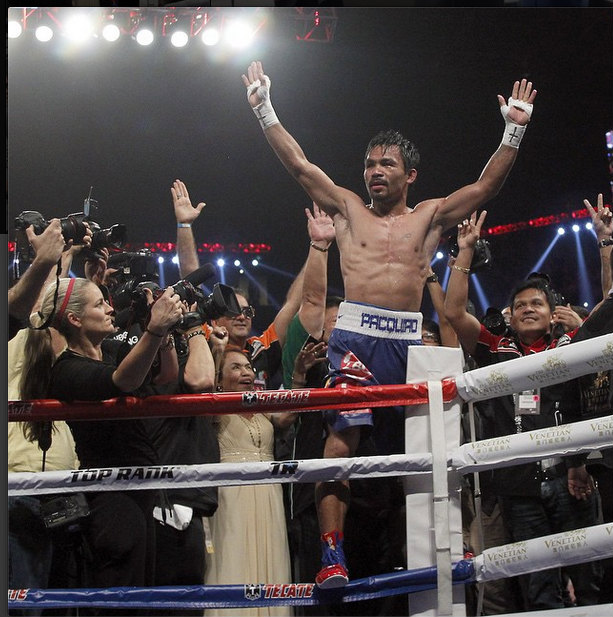 Boxing: Pacquiao beats Algieri to retain WBO welterweight title | Coconuts