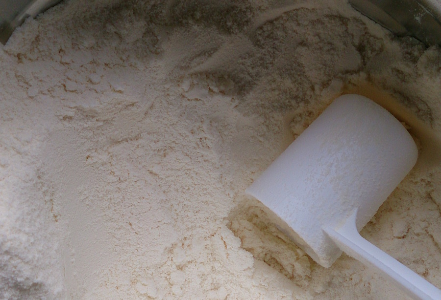 Serial milk powder thief dealt spoonful of justice | Coconuts