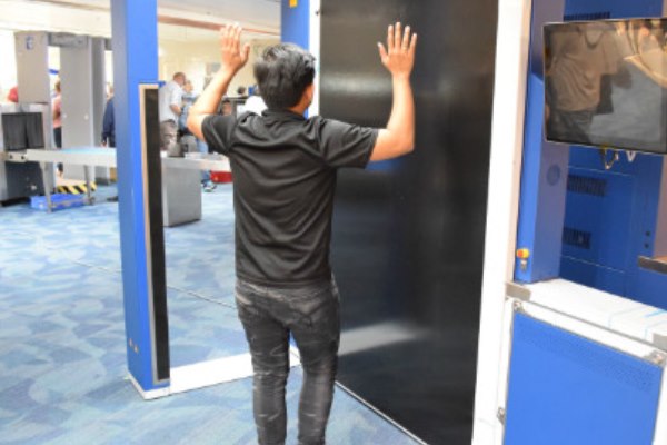 NAIA now has full-body scanners | Coconuts