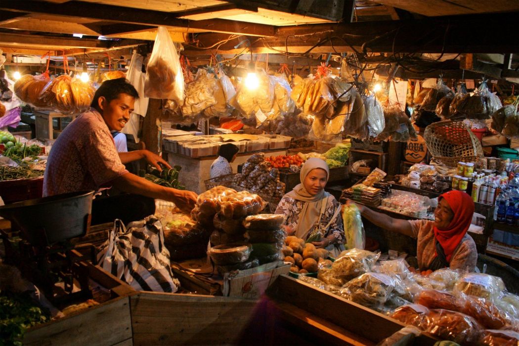 Governor Ahok wants to build “mall-like” traditional markets that are ...