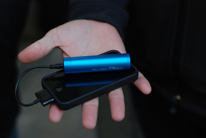 Man arrested for conducting armed robbery over two power banks | Coconuts