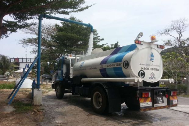 Syabas denies MCA allegations that it's selling water at residents ...