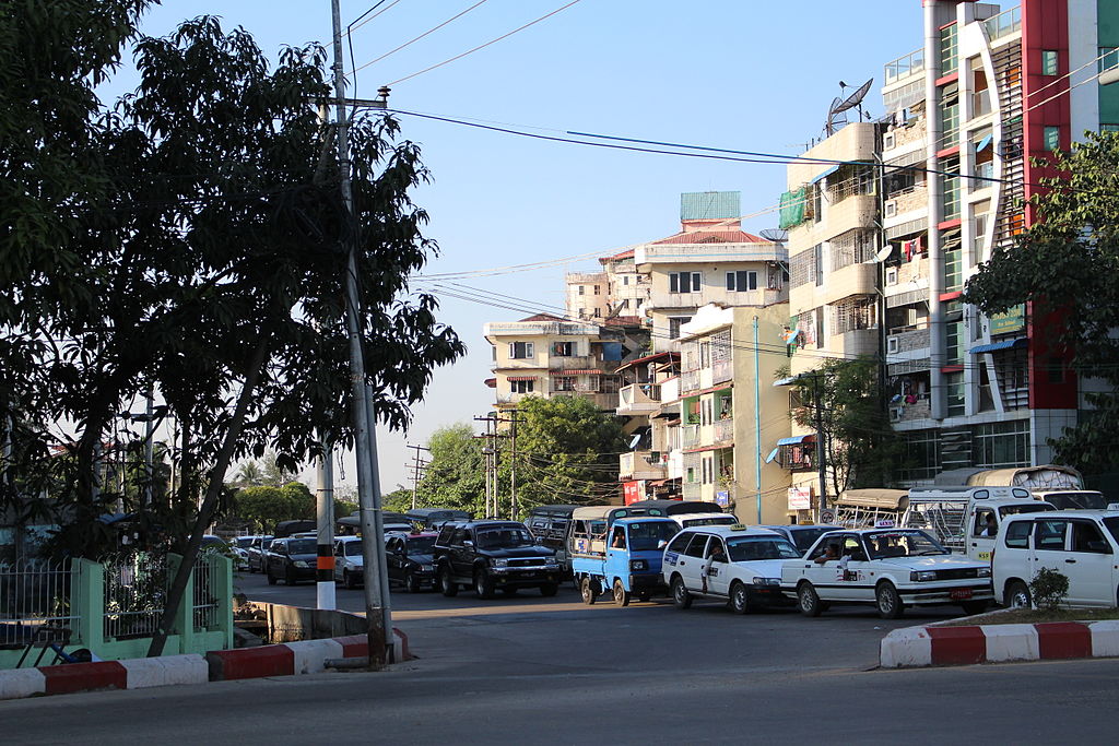 Gridlock hellhole 8-Mile to get flyover in March | Coconuts