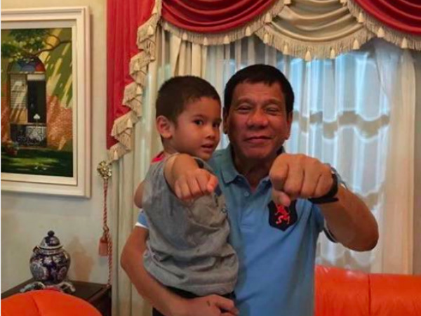 Look: Duterte spends time with grandson after elections | Coconuts