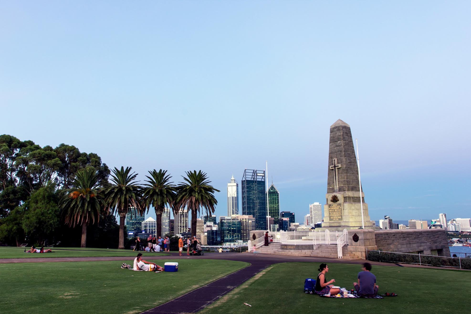 Picnics on the beach, BBQs in the park: Perth has something delicious ...