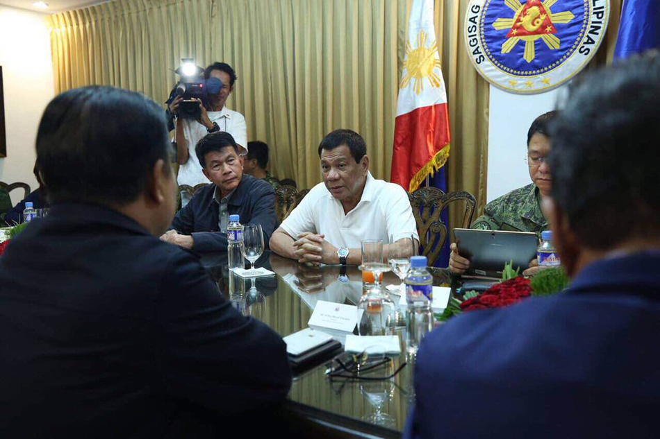Palace distances Duterte from deadly Parojinog raid | Coconuts Palace distances Duterte from deadly Parojinog raid | Coconuts