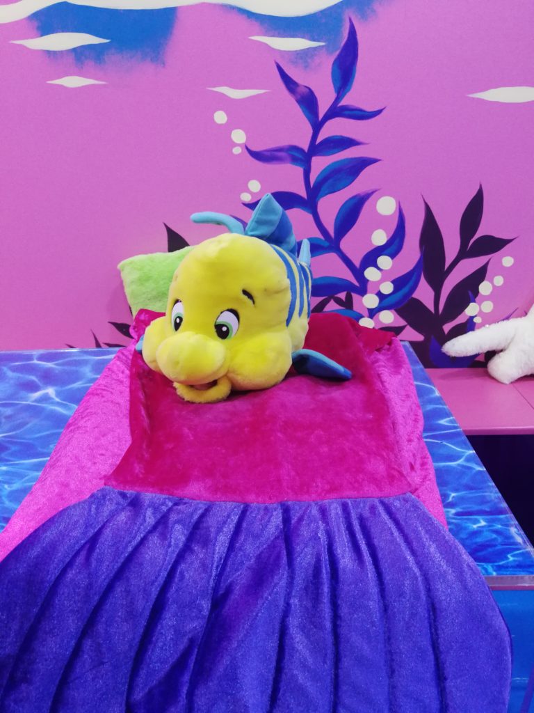 Under the Sea: Bangkok’s new Mermaid Cafe lets visitors frolic like ...