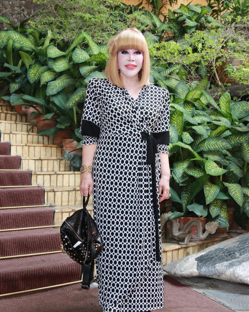 “Thailand’s Billionaire Barbie” diagnosed with cancer at 81 (PHOTOS)