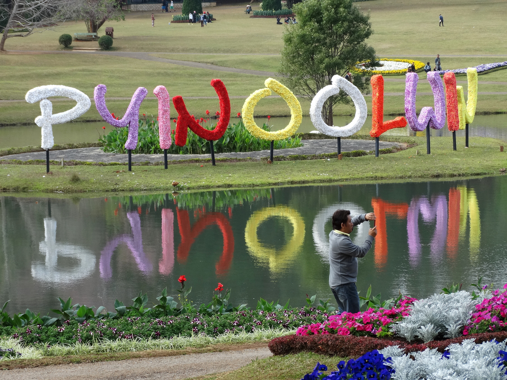 Pyin Oo Lwin Flower Festival to span entire month of December | Coconuts