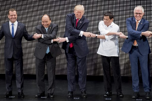 Count on Donald Trump to make the awkward ASEAN handshake even more ...