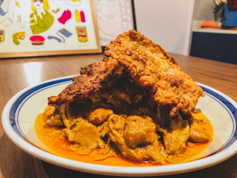 Here’s how you can make Crispy Rendang Chicken at home for the heck of ...