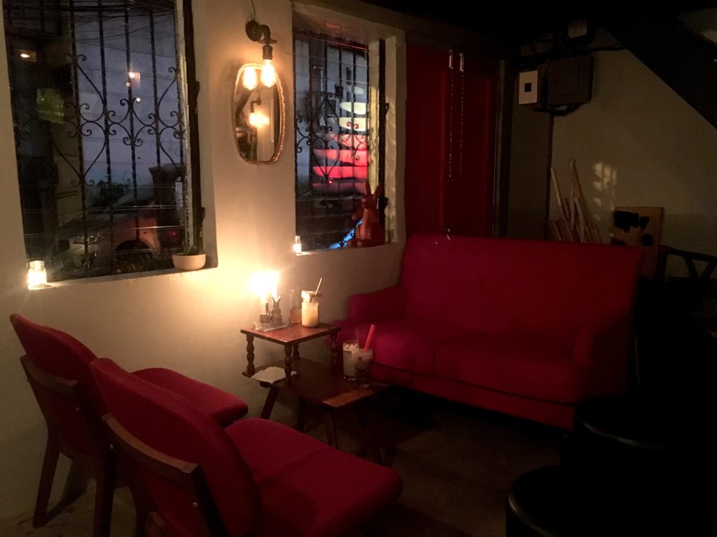 Run Rabbit Run: New 'neighborhood bar' serves up cocktails co-created ...