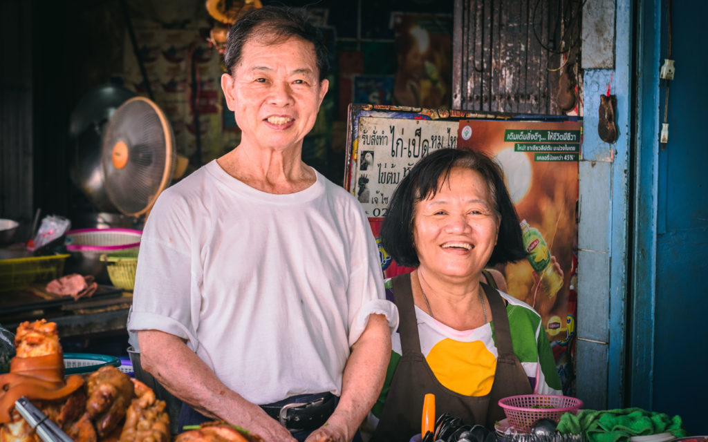 Faces and Places: The People of Phra Kanong in Portraits and Words ...