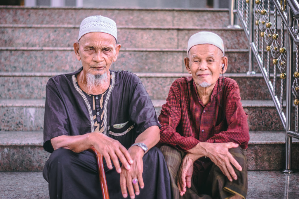 Faces and Places: The People of Phra Kanong in Portraits and Words ...