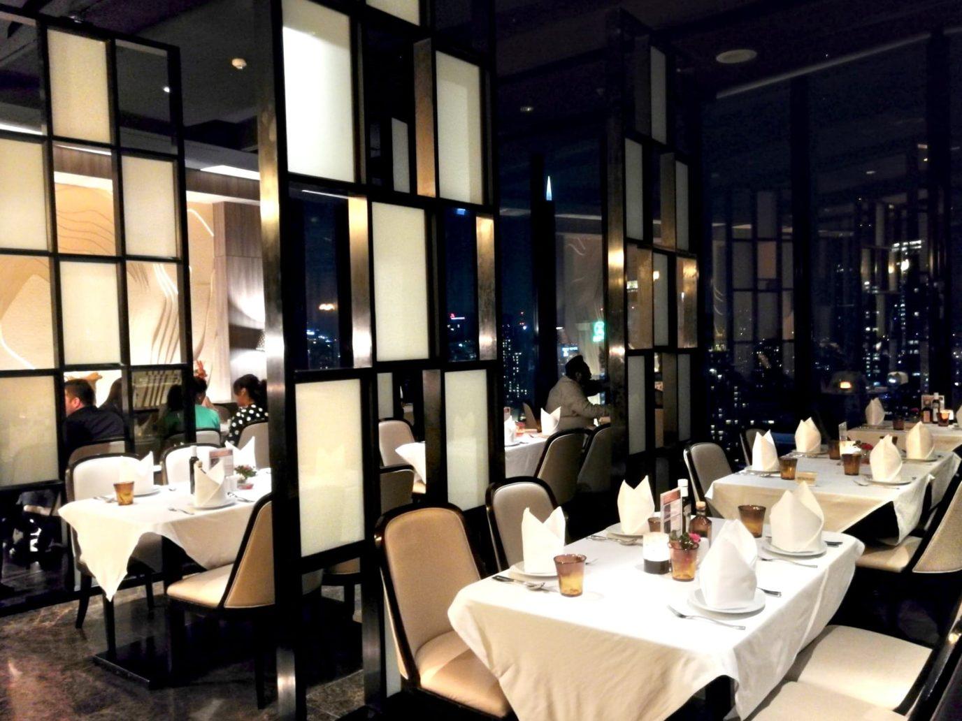 Value Alert: This dinner deal has 35th floor views, endless pizza and ...
