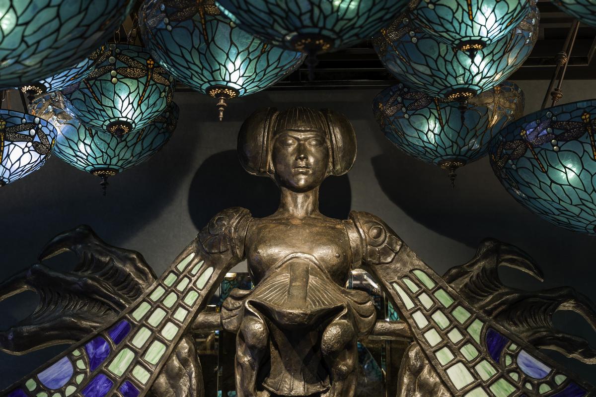 Dragonfly, designer Ashley Sutton’s latest dreamlike, Art Nouveau bar ...