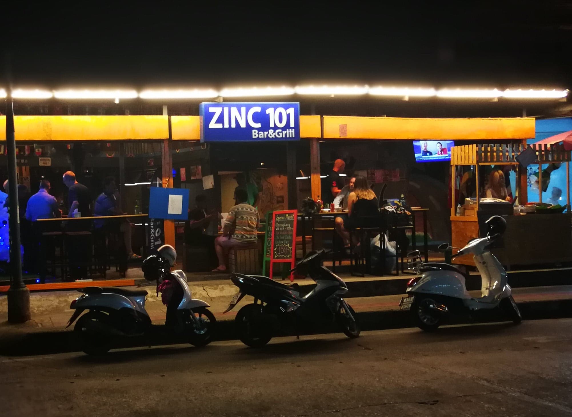 Zinc 101: Syringe-stabbed burgers, live music, pool tables, and a ...