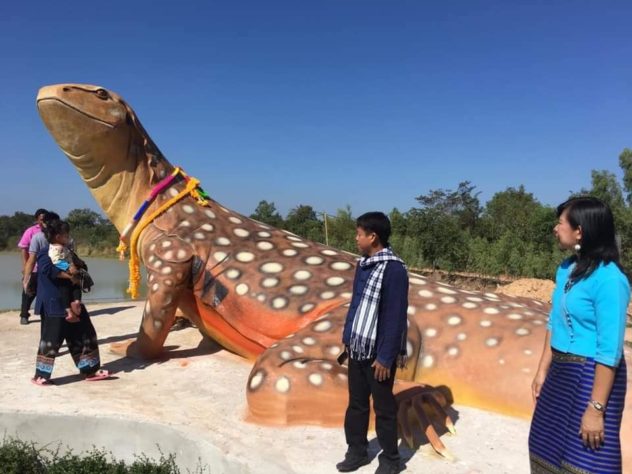 Rural Yasothon province unveils giant lizard landmark (PHOTOS) | Coconuts