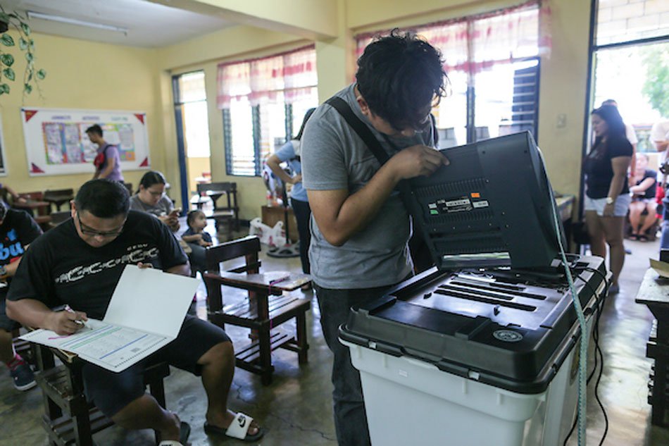 Hundreds of malfunctioning vote-counting machines in PH elections ...