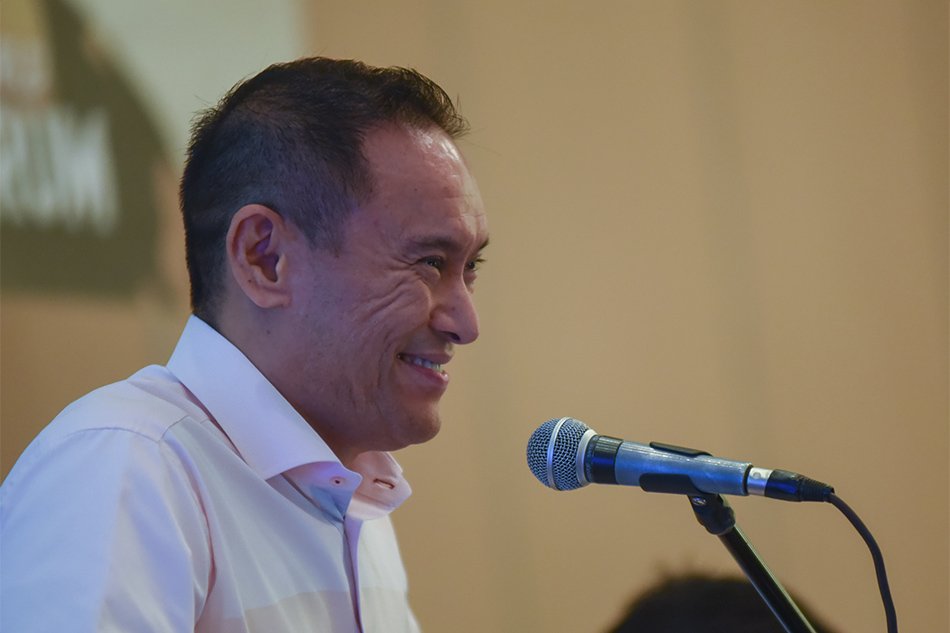 Philippine Airlines President Lucio "Bong" Tan Jr. dies of brain ...