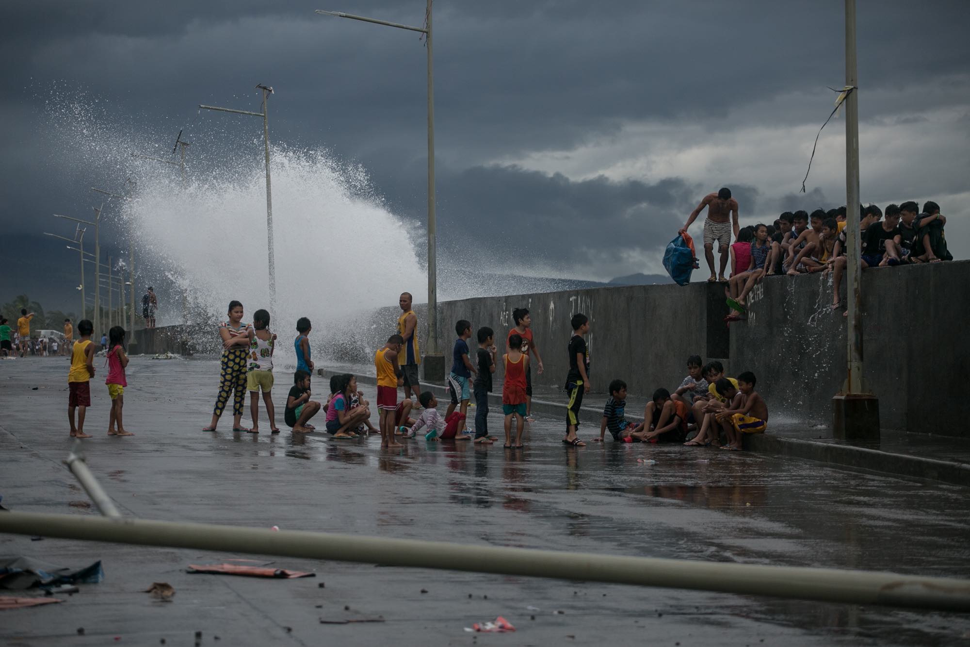 1 dead in Camarines Sur as Typhoon Kammuri tears through Bicol region ...