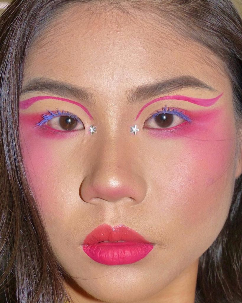 KL-based artist Lee Ming Hui paints real-life Instagram filters on her ...