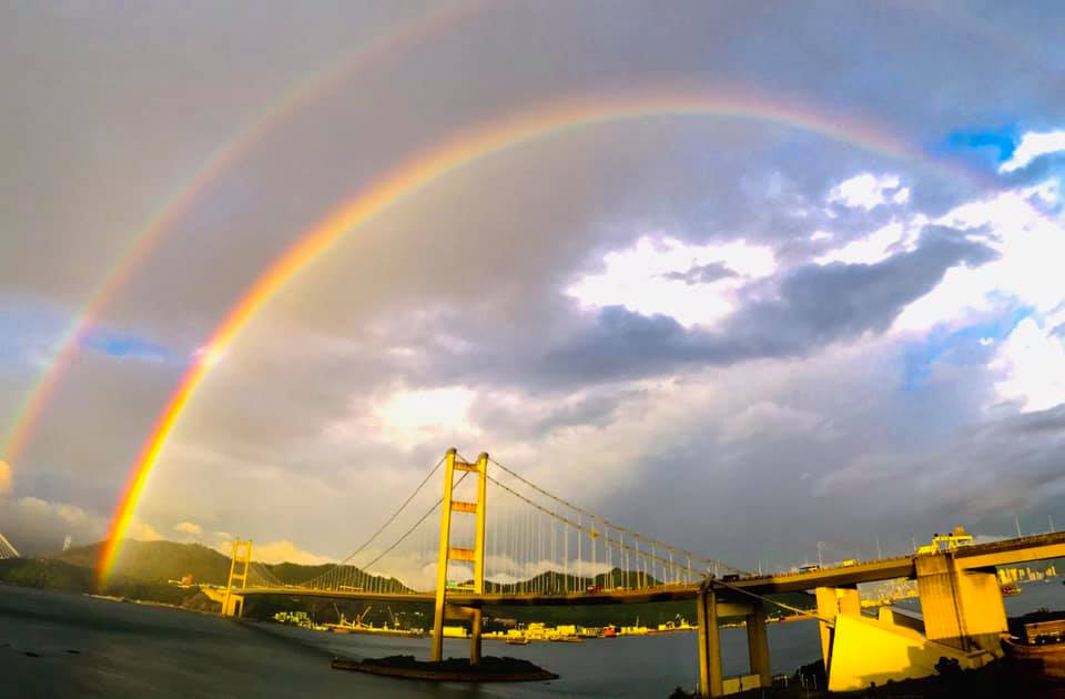 These pictures of a double rainbow in Hong Kong will make you fall in ...