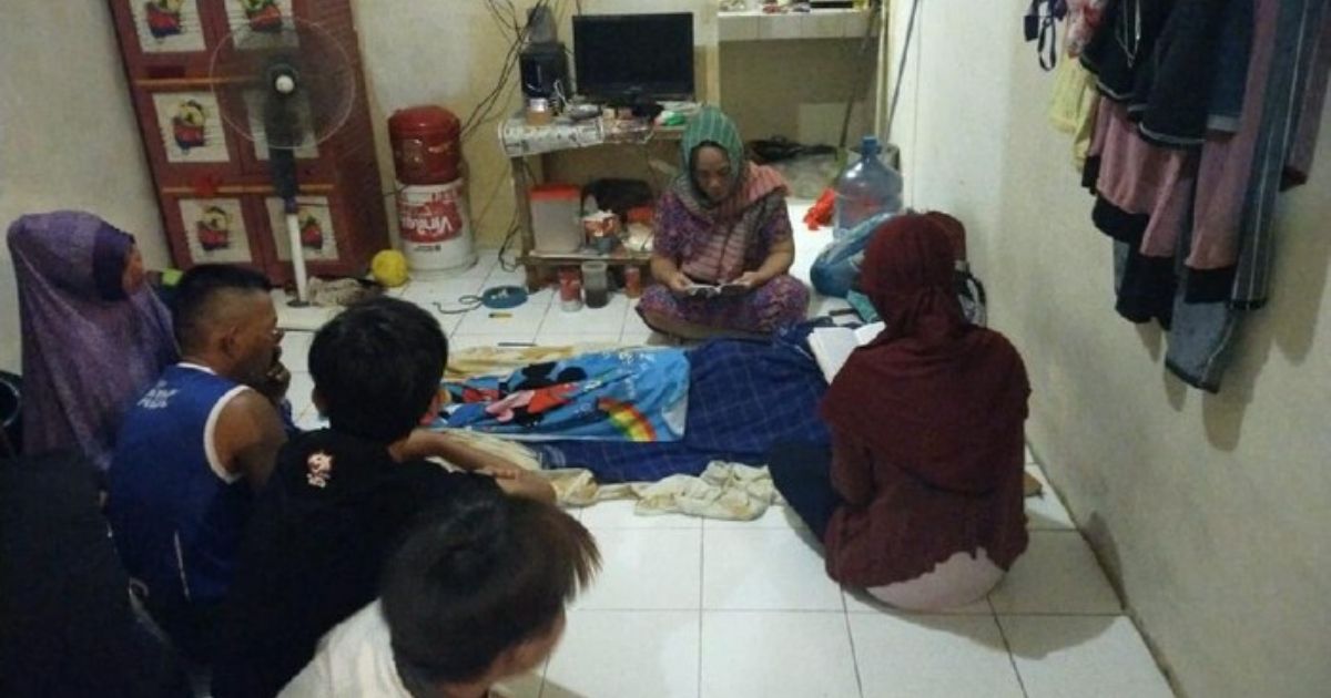 Huge python strangles 13-year-old boy to death in Serpong | Coconuts