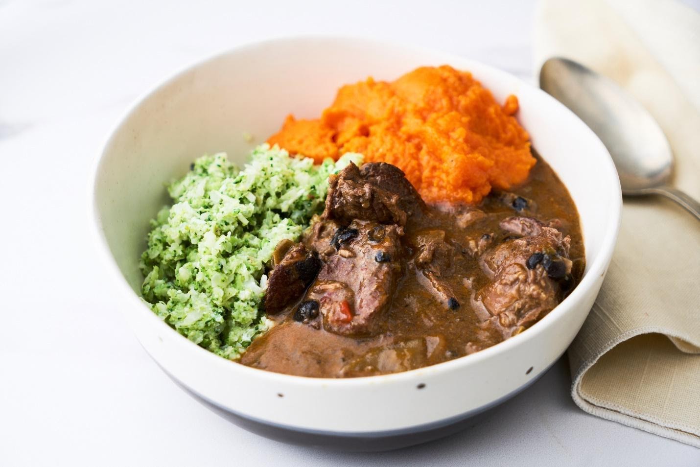 Eat well, be well with Eatology and fitness guru Beth Wright | Coconuts