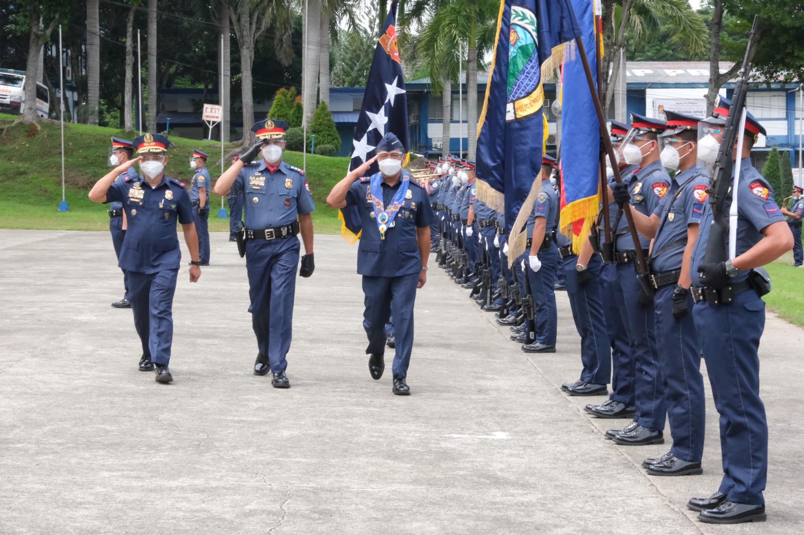 Filipinos trust police, feel safe in their neighborhoods, says survey ...