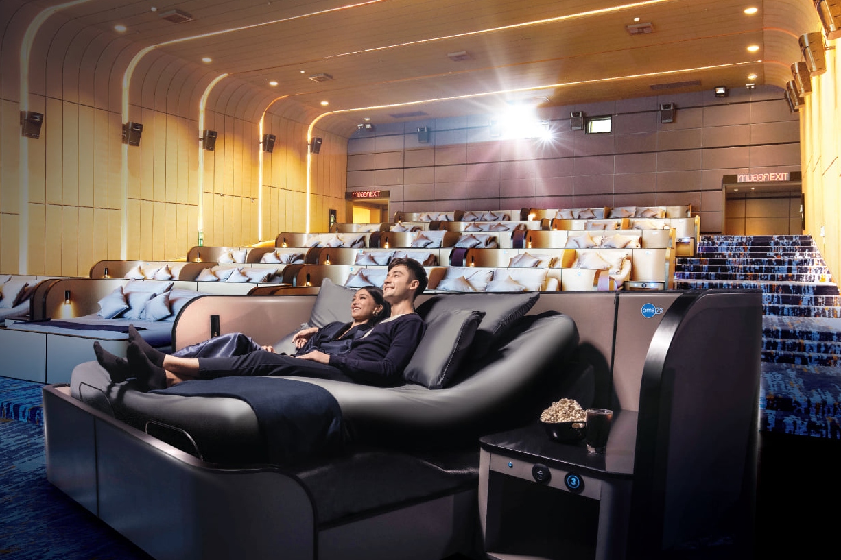 Yes Bangkok, you can now watch movies in bed with strangers | Coconuts