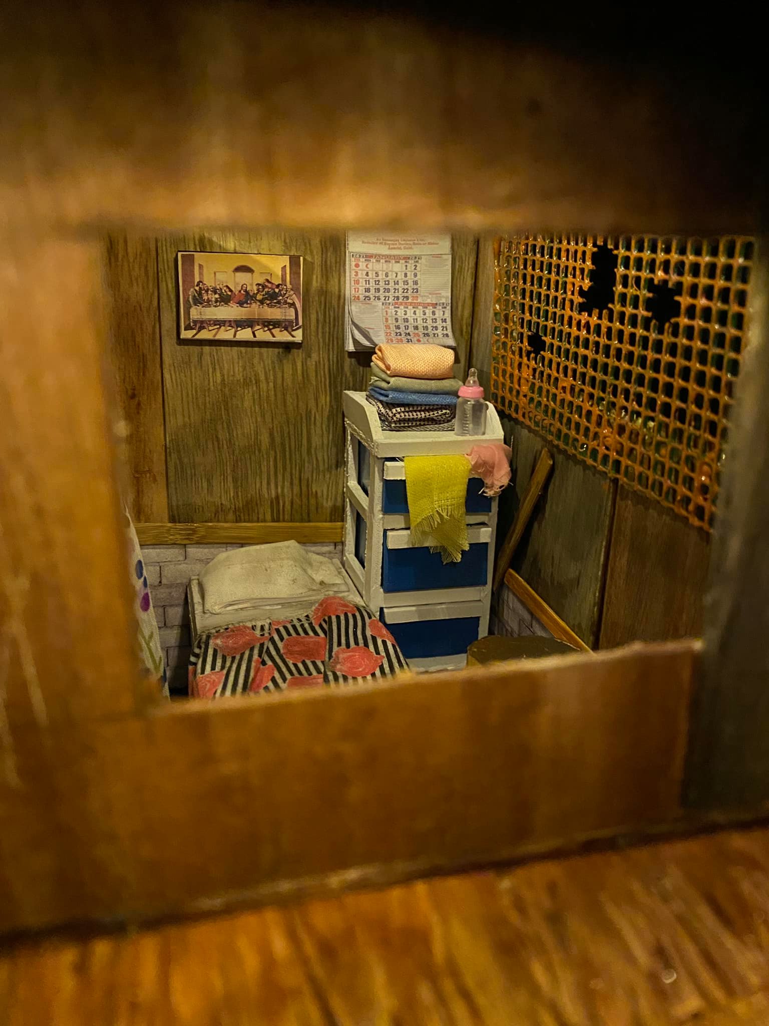 'Sari-sari and barung-barong': Realistic 'Pinoy community' diorama goes ...