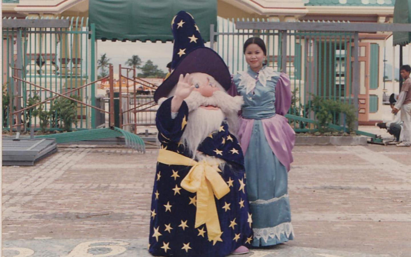Ever wonder what Enchanted Kingdom looked like 26 years ago? | Coconuts
