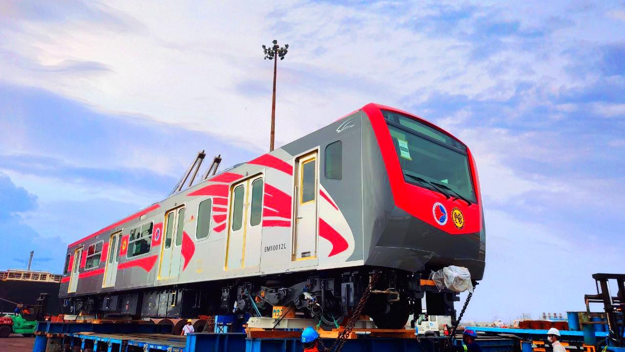 The first trainset for PNR Clark has arrived | Coconuts
